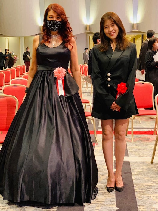 LiLiCo、“脚が綺麗過ぎ”な有村架純との2ショットを公開「素敵な笑顔」 | エンタメ総合 | ABEMA TIMES | アベマタイムズ