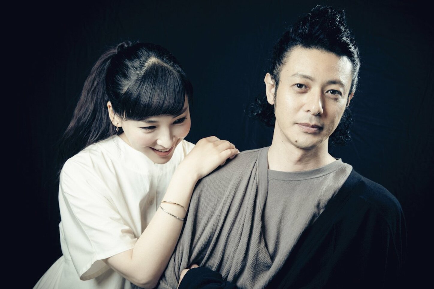 【写真】オダギリジョー×麻生久美子インタビュー 『時効警察』の世界は二人の掛け合いでできている インタビュー・特集 Abema Times