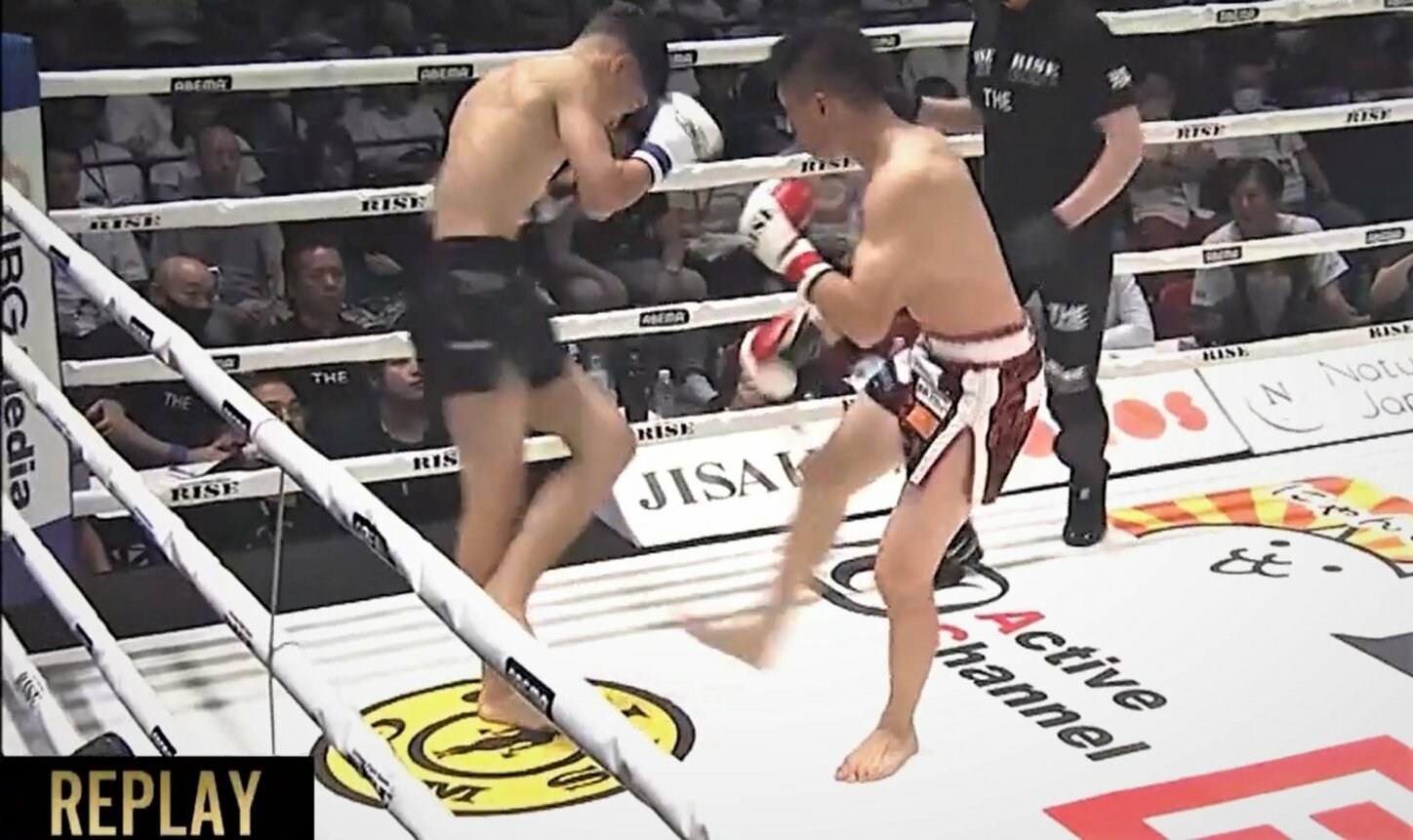 【写真・画像】もう立っていられない…カーフ地獄で衝撃KO！ 圧巻19連勝も17歳ファイターの健闘に「まだこれから」期待と労い 1枚目 | ニュース | ABEMA TIMES | アベマタイムズ