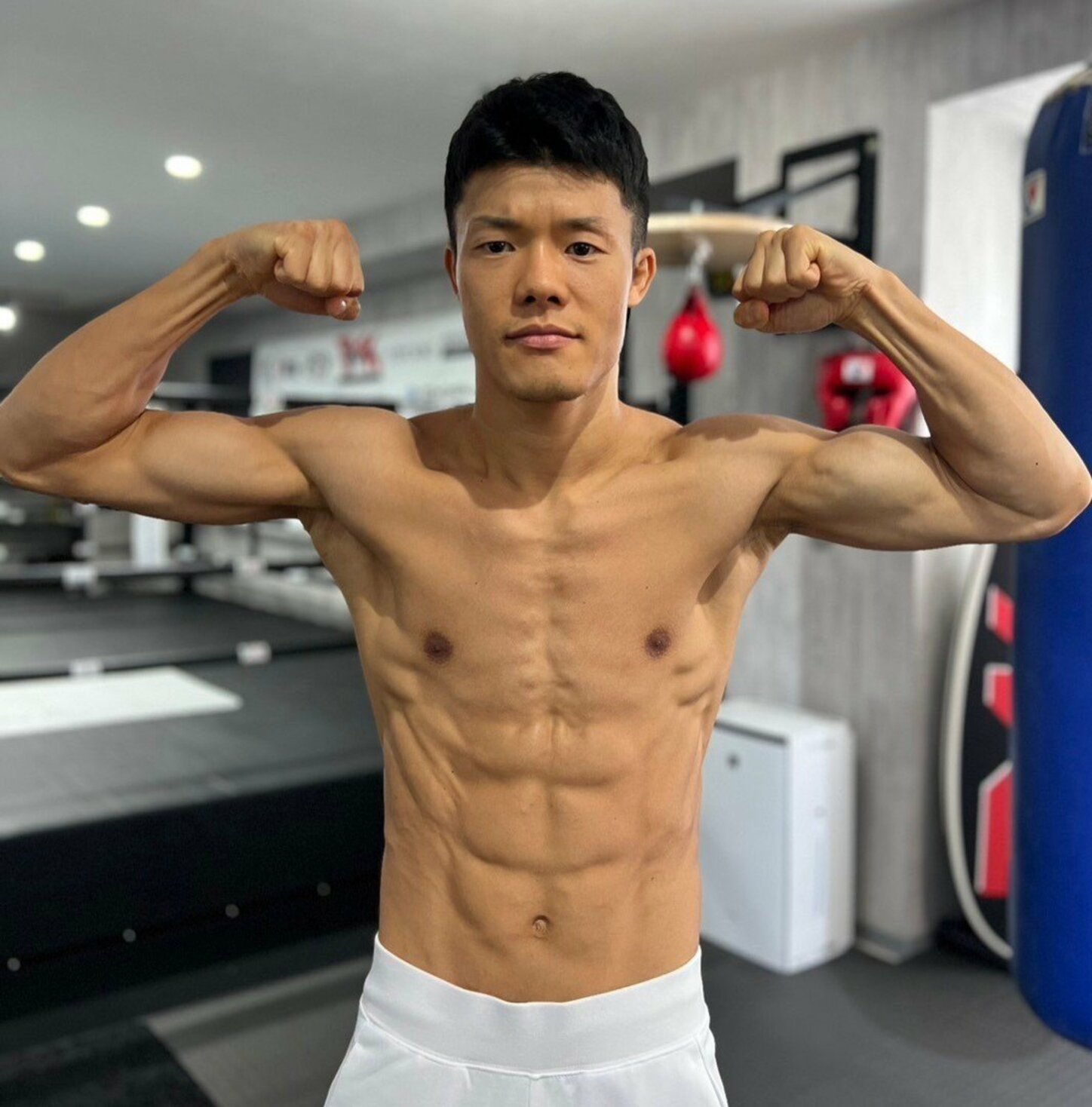 【写真・画像】井上尚弥戦に向け「求められるのは“格の違い”」亀田和毅、フェザー級転向後初のリングへ 父・史郎氏が明かした亀田家の悲願と胸の内 1枚目 | ニュース | ABEMA TIMES ...