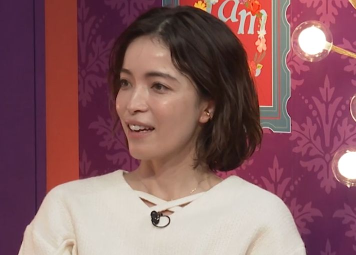 知念里奈、身長190cm・バレエダンサーの18歳長男の壮絶な反抗期明かす「壁とドアに穴が開いてた」 | バラエティ | ABEMA TIMES | アベマタイムズ