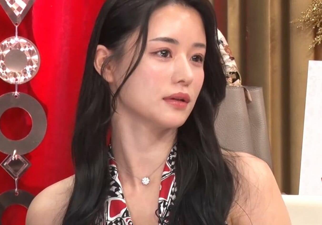 【写真・画像】元保育士からNo.1キャバ嬢へ！「ライバルはいない」クールビューティーな女王にベッキー「野心が凄くないですか、あの子」 1枚目 | バラエティ | ABEMA TIMES ...