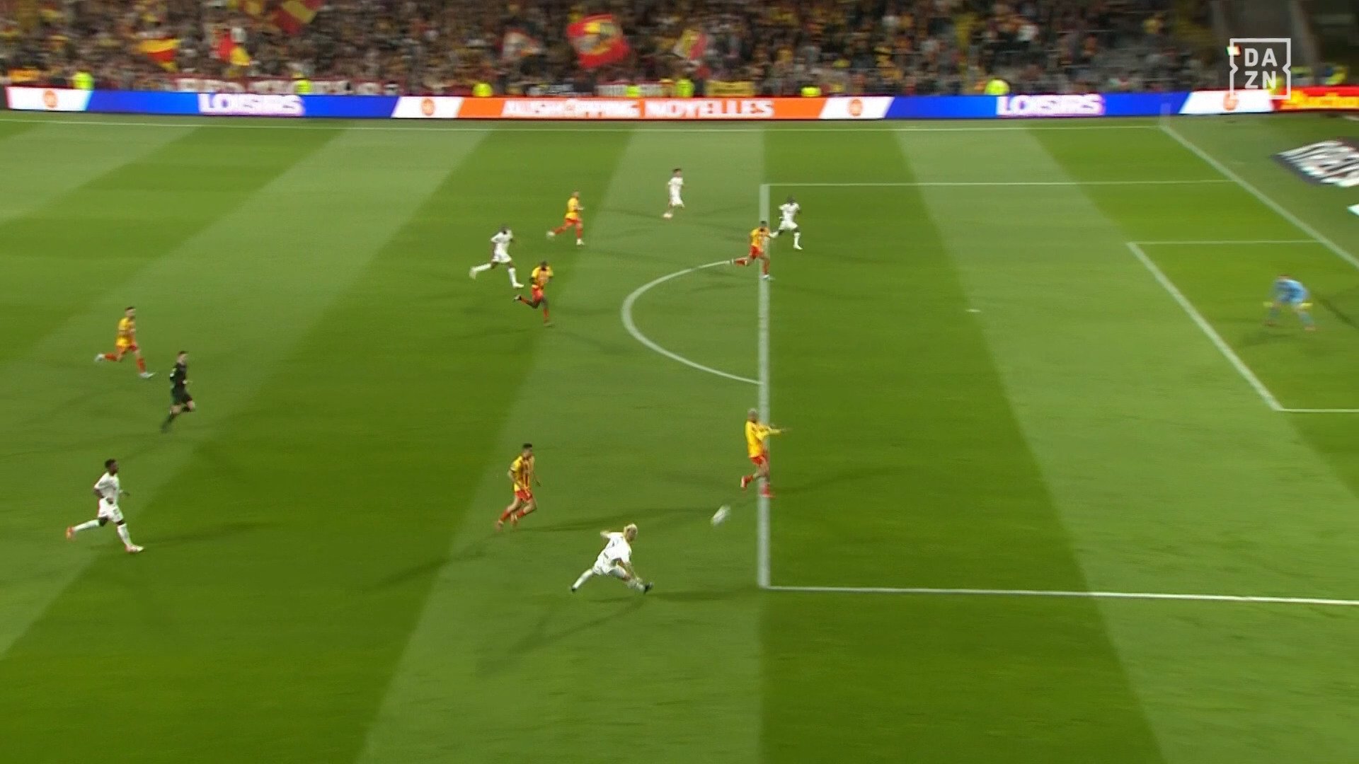 【写真・画像】なんだこれは？伊東純也、GKを惑わせる“幻惑キック”がSNSで話題「狙った？」「すげーいいシュートみたいになった」 1枚目 | 海外サッカー | ABEMA TIMES | アベ ...