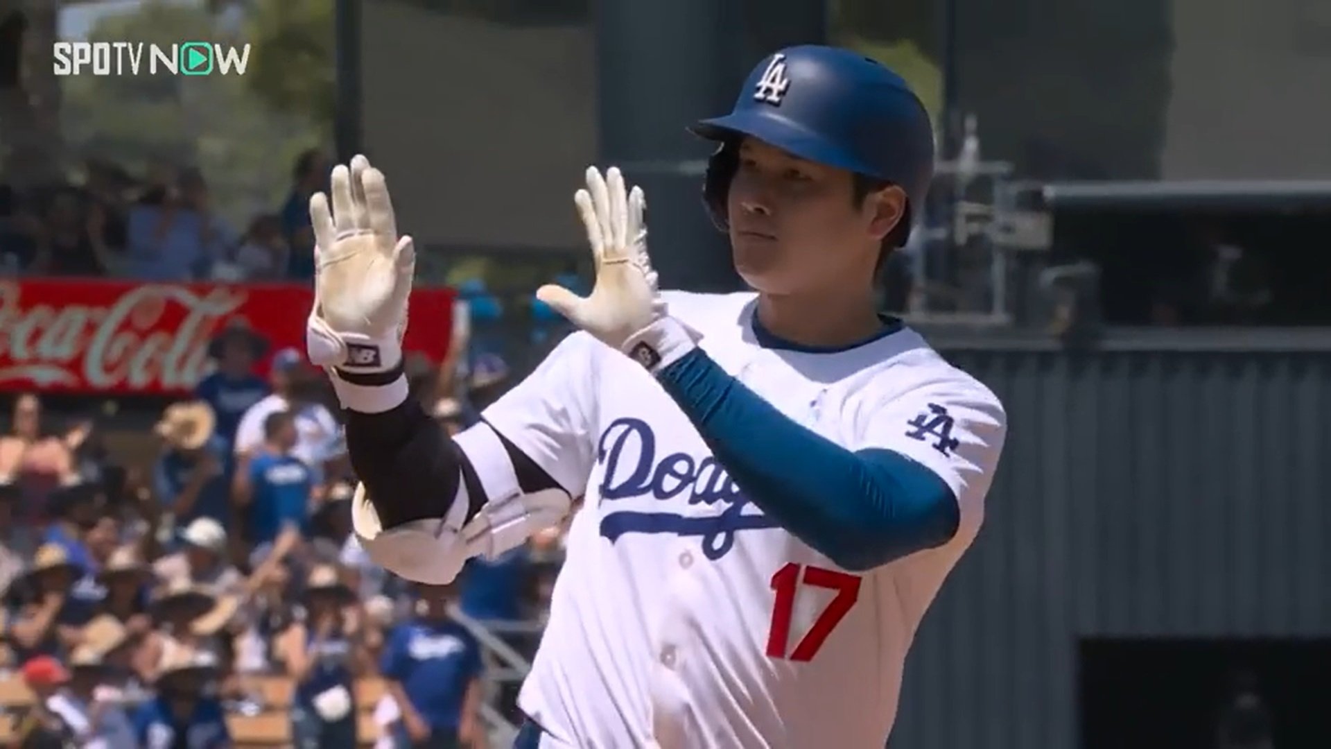 【写真・画像】なんでかなぁ…大谷翔平に完璧2発を打たれた相手捕手 思わず首を傾げる「？」リアクション 1枚目 | MLB | ABEMA TIMES | アベマタイムズ