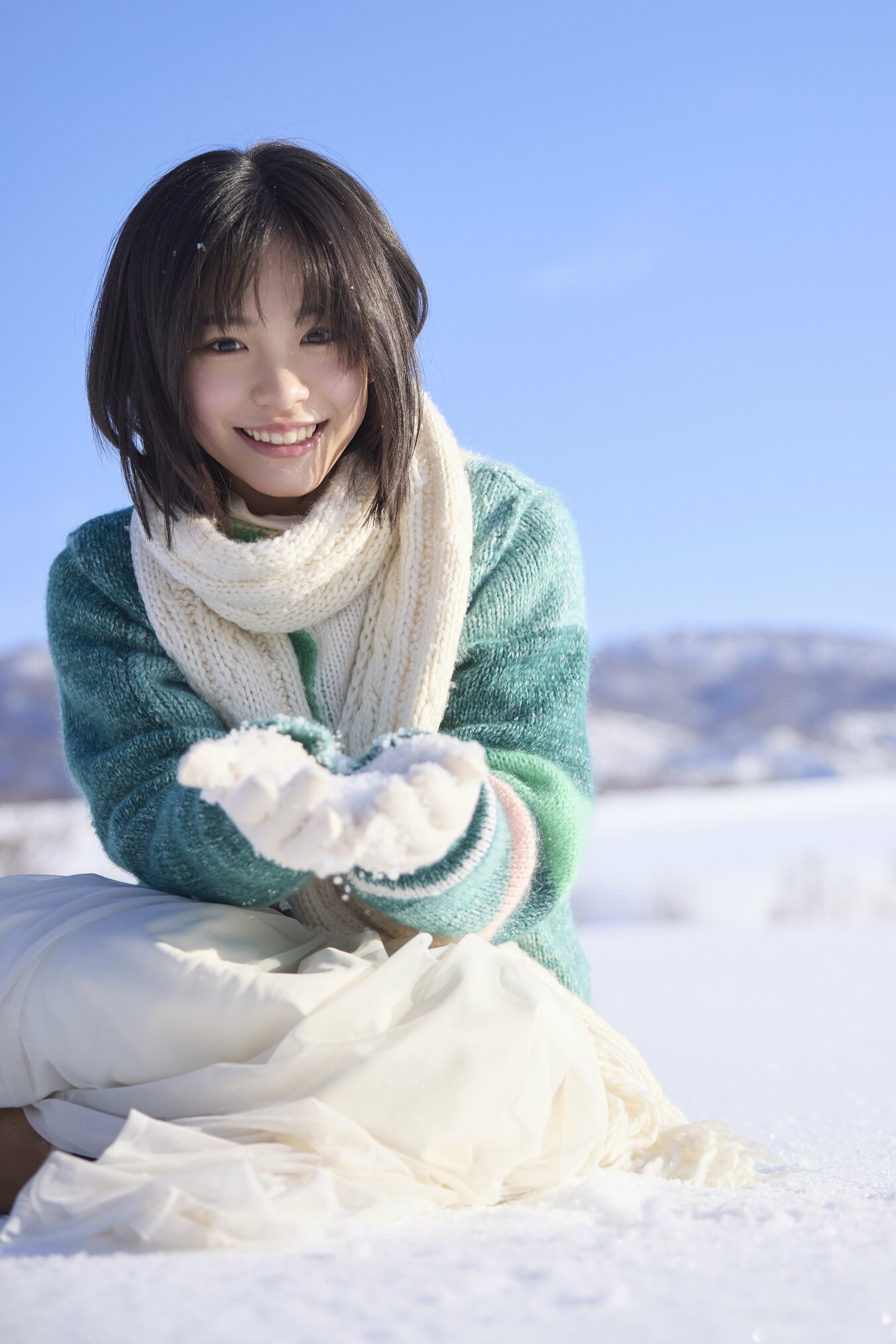 【写真・画像】“最旬若手女優”當真あみ、1st写真集が来年3月発売 中3から撮り溜めた“成長”の軌跡 2枚目 | グラビア | ABEMA TIMES | アベマタイムズ