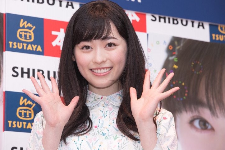 「恩返しが出来る1年にしたい」福原遥、20歳を迎えこれまでの出会いに感謝 | 話題 | ABEMA TIMES
