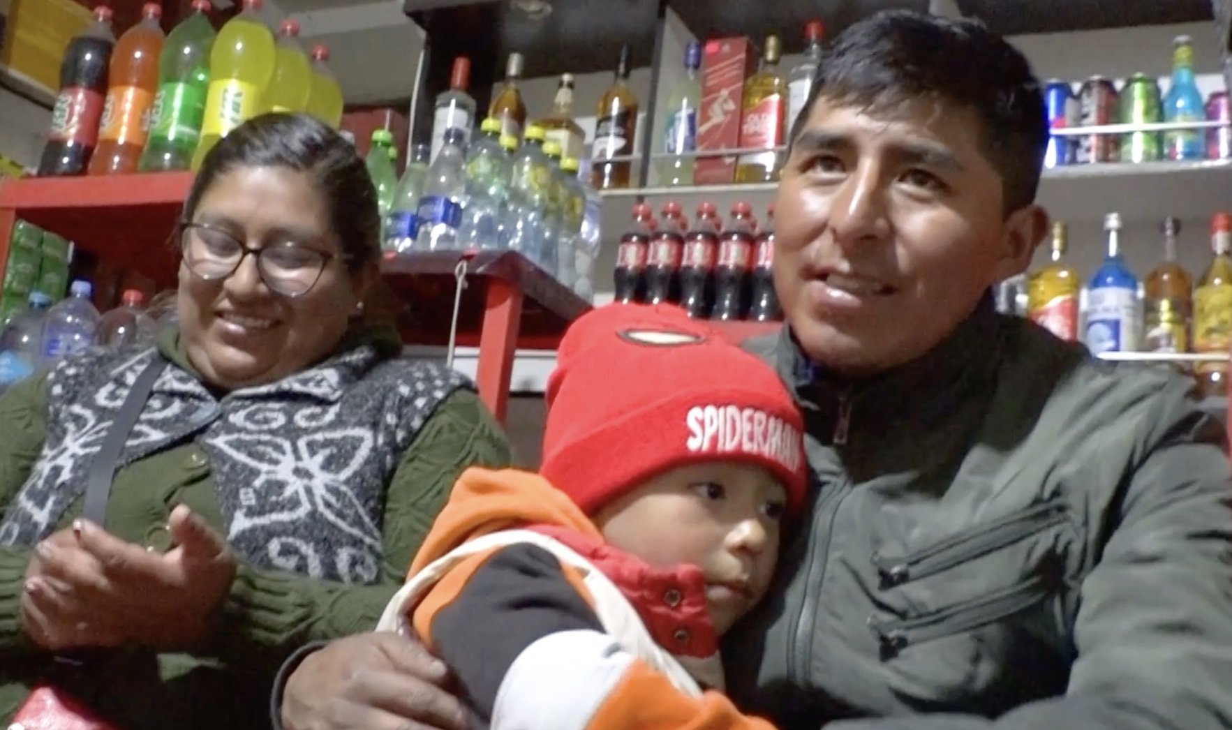 【写真・画像】崩落事故に巻き込まれ1年入院も...“平均寿命40歳”33歳鉱山労働者が働き続ける理由「子供には普通の仕事についてほしい」 1枚目 | バラエティ | ABEMA TIMES ...