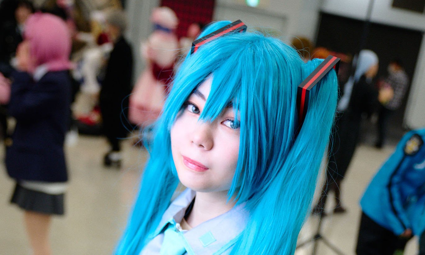 "I'm Considering Research on Cosplay." A University Student Cosplayer Expresses Hatsune Miku ...