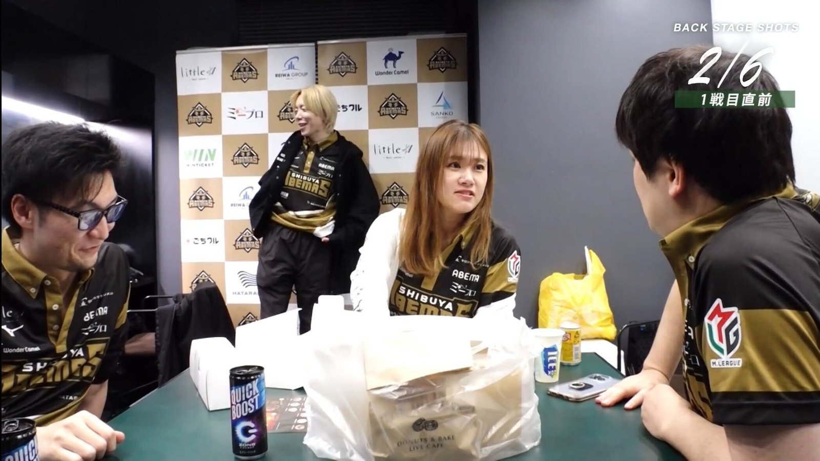 【写真・画像】「喧嘩してる？」紛糾するABEMAS控え室……優しきママ雀士の"たった一言"で心落ち着く最強雀士「大事にされてるなら良いけどよ……」／麻雀・Mリーグ 2枚目 | 麻雀 ...