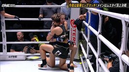 「あぁ！！」美人ファイターが悶絶 “異色”の女王対決は衝撃のKO決着 | ニュース | ABEMA TIMES | アベマタイムズ