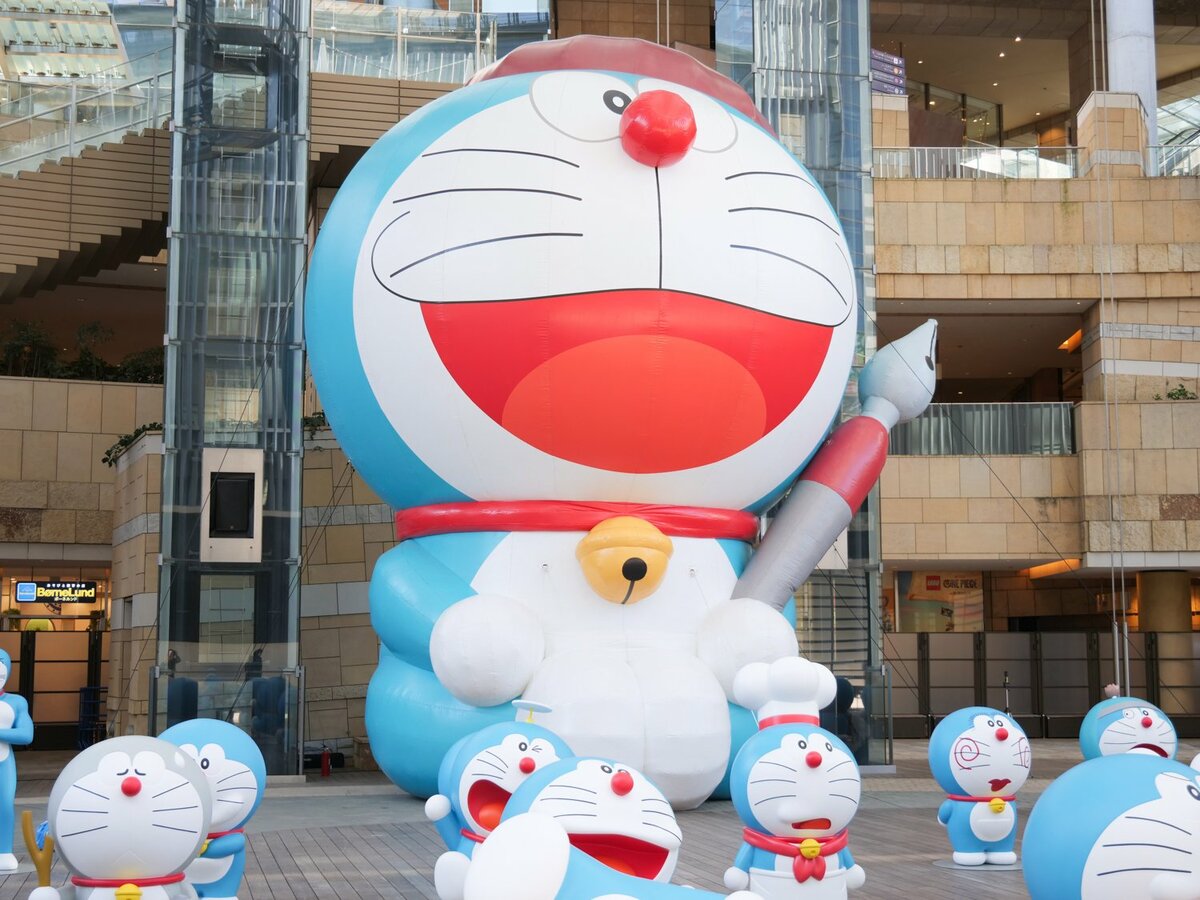 Giant Doraemon Balloon and 56 Life-Sized Doraemons Appear in Tokyo ...