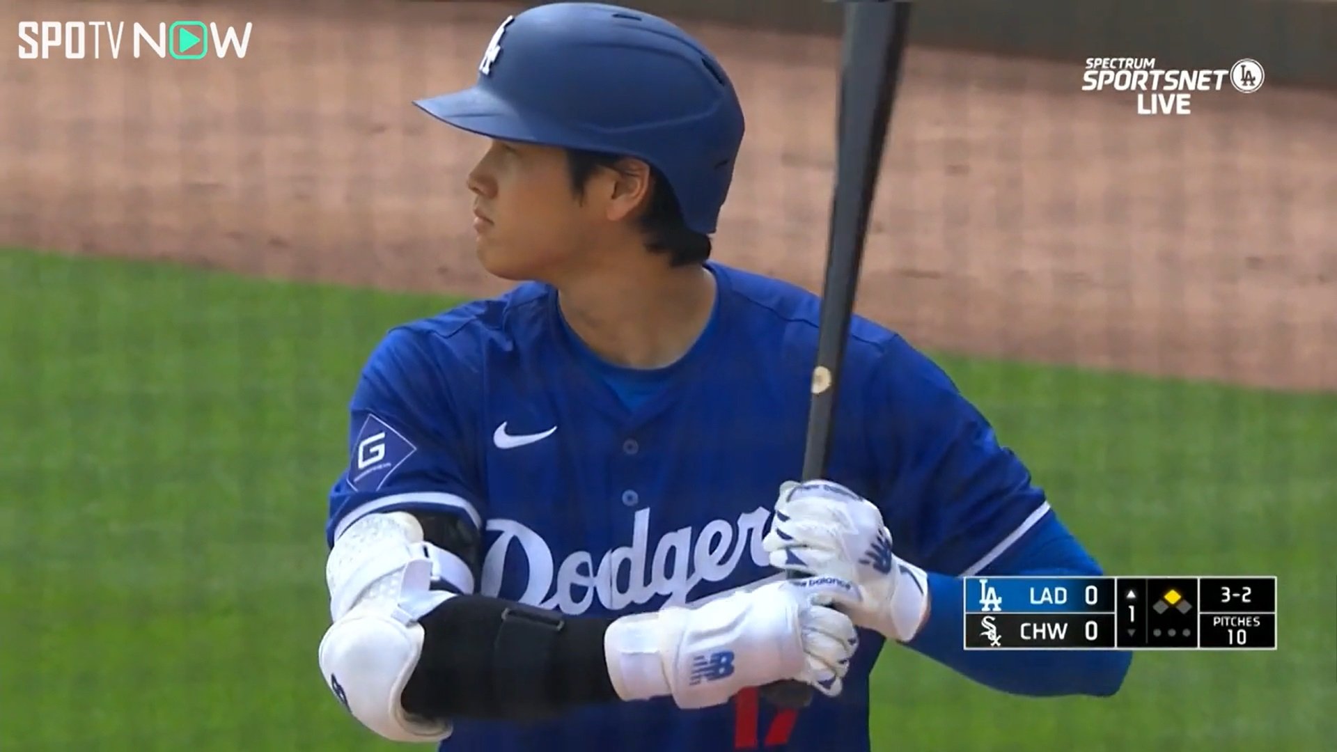 【写真・画像】どん詰まりのショートゴロでも内野安打！大谷翔平、足でも絶好調 打者専念でいつでも全力疾走 1枚目 | MLB | ABEMA TIMES | アベマタイムズ