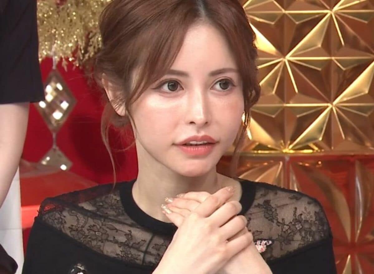 セクシーすぎる温泉写真が話題の38歳“歌舞伎町の女帝”、月の美容費を明かしスタジオ衝撃！「毎週打ってる」 | バラエティ | ABEMA TIMES | アベマタイムズ
