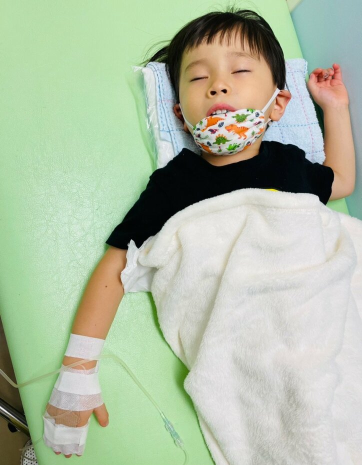 ココリコ・遠藤の妻、次男が救急で病院へ「お大事に」「すごく心配」の声 話題 Abema Times