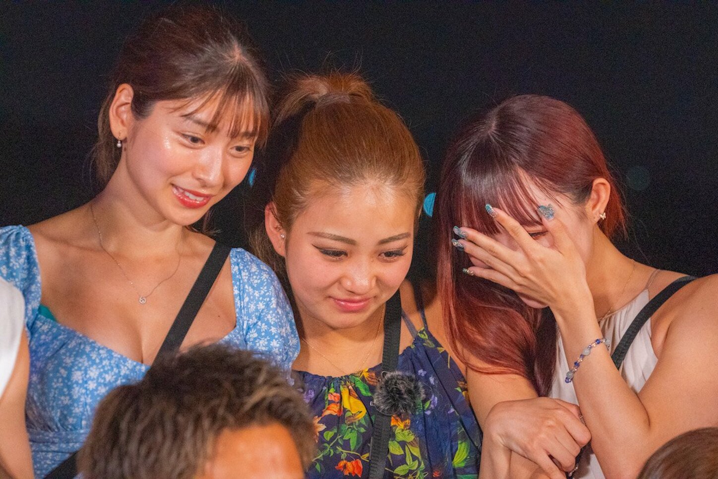 【写真・画像】“1番エロい”ダイナマイトボディ美女、片想い中の29歳経営者と他の女の肩抱き2ショットに悲鳴 1枚目 ニュース