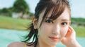 “圧倒的グラビアクイーン”沢口愛華、沖縄で眩しすぎる最新グラビア 『ヤンマガ』表紙＆巻頭登場