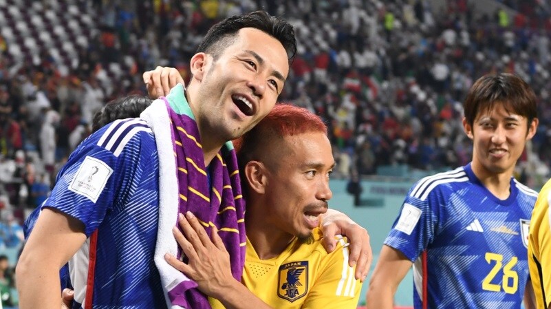 36歳長友先輩は「バカになれる男！」 W杯を戦った吉田麻也が大感謝 | Qoly | FIFA ワールドカップ 2022 完全ガイド by ABEMA