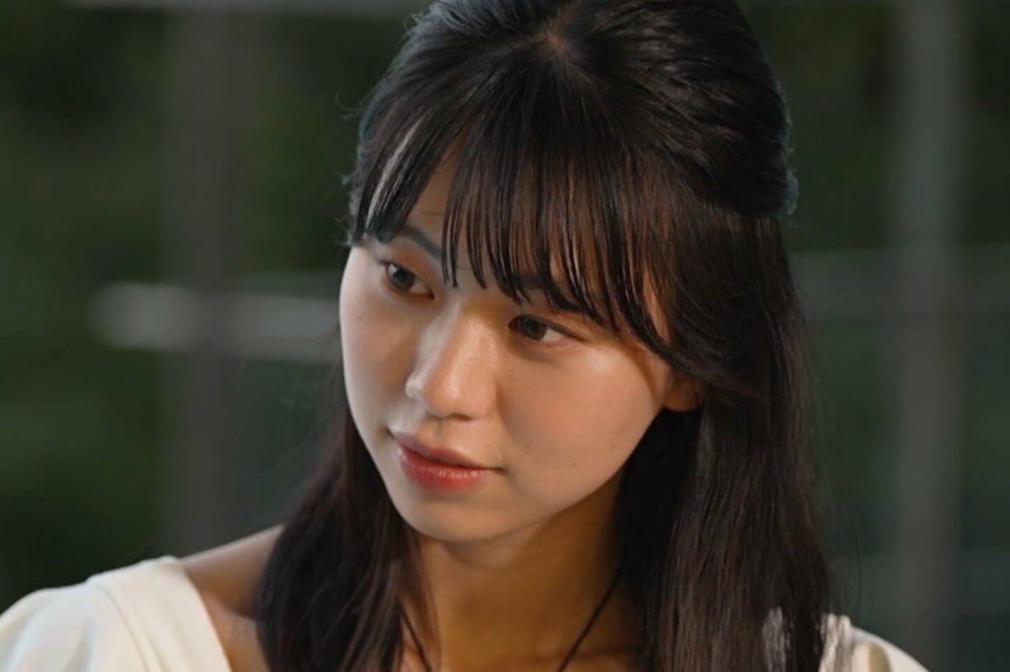 【写真・画像】20歳新人セクシー女優、水着姿で気になる男性と見つめ合い…“ハプニング”ボディタッチで急接近 1枚目 バラエティ