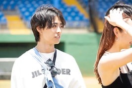 イケメンYouTuber、『東大王』出演の高学歴美女からハグを拒まれる『シャッフルアイランド Season2』 | ニュース | ABEMA TIMES | アベマタイムズ