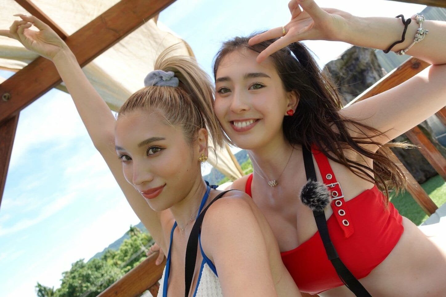 女王様系セクシー美女・レオナ様の水着オフショットなどを一挙公開 大胆なビキニ姿からラフな眼鏡姿まで『シャッフルアイランド Season3』 | ニュース | ABEMA TIMES | アベマタイムズ