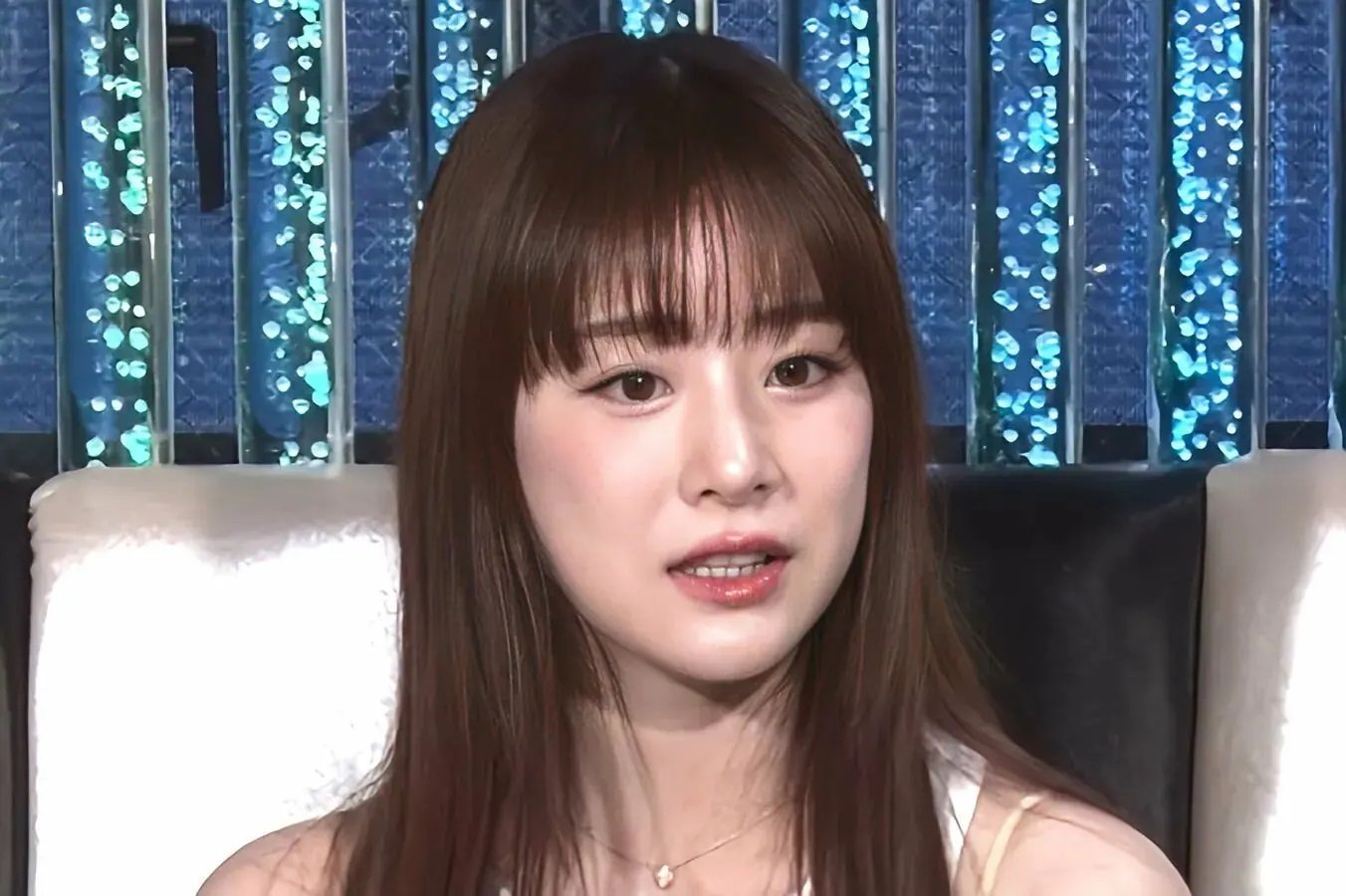 【写真・画像】“整形総額1億円”美女、元カレは「貯金100億円」別れた理由は「結婚してハワイに住んでほしいと言われ…」 1枚目 | バラエティ | ABEMA TIMES | アベマタイムズ