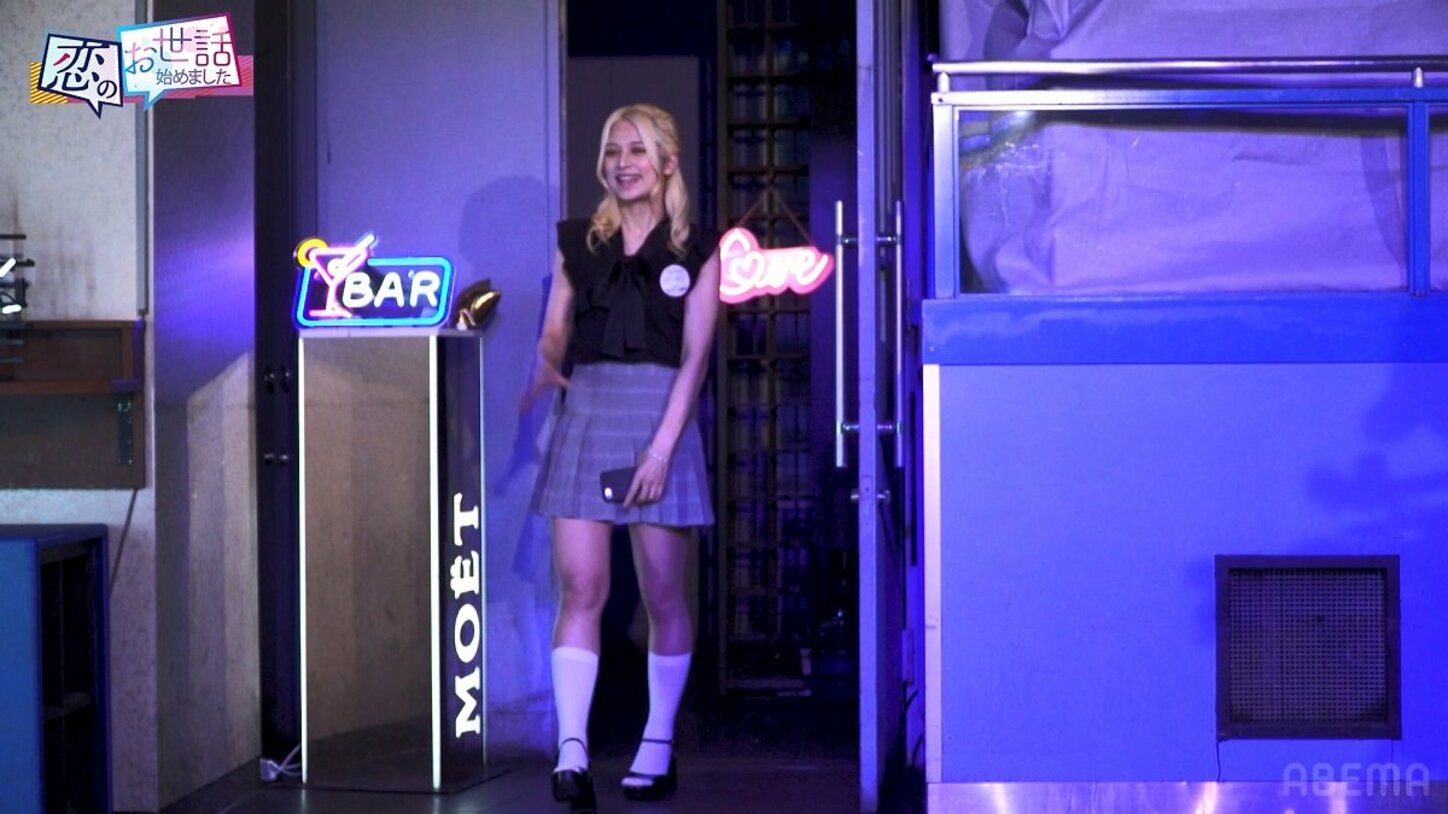 「弄ばれたい」BreakingDown史上No.1美女、太ももあらわな大胆ミニスカ姿で合コン登場！ 男性陣が釘付けに | バラエティ | ABEMA TIMES | アベマタイムズ