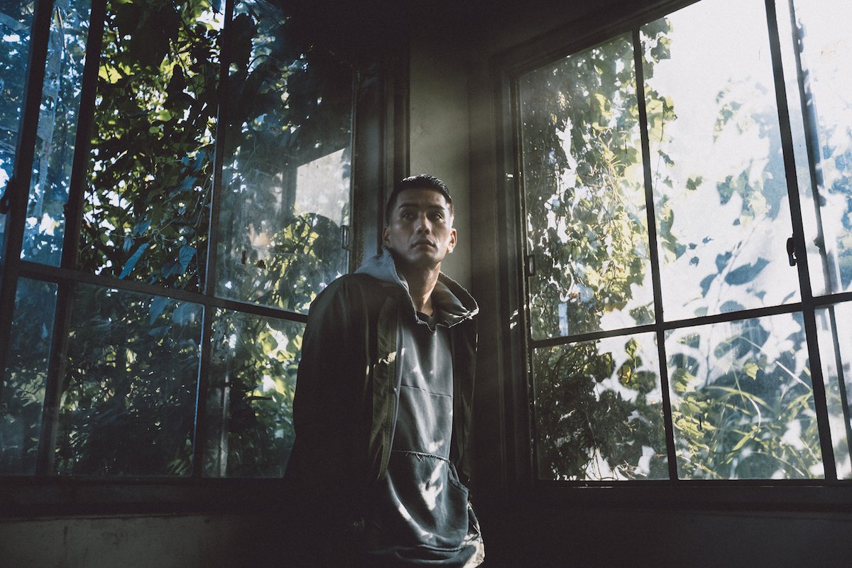 AKLO、インタビュー 「正解ばっかの世の中で、正解を歌っても超つまんない」 | 音楽 | ABEMA TIMES | アベマタイムズ