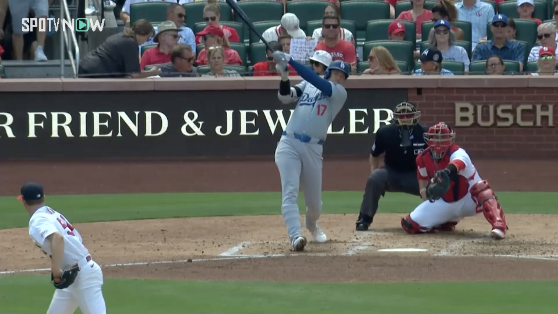 大谷翔平、脅威の183キロ弾丸アーチに相手外野手も“確信”リアクション…一瞬で諦める「打球速度えぐいって」「そりゃそうなるよねー」 | MLB | ABEMA TIMES | アベマタイムズ