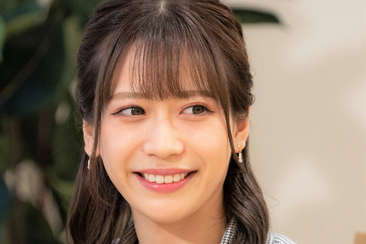 天心VS武尊の"もらい泣きラウンドガール"、絶対領域チラ見えミニスカ姿で合コンに登場！ 男性2人が「どっちか決めて」と奪い合い | バラエティ | ABEMA TIMES | アベマタイムズ