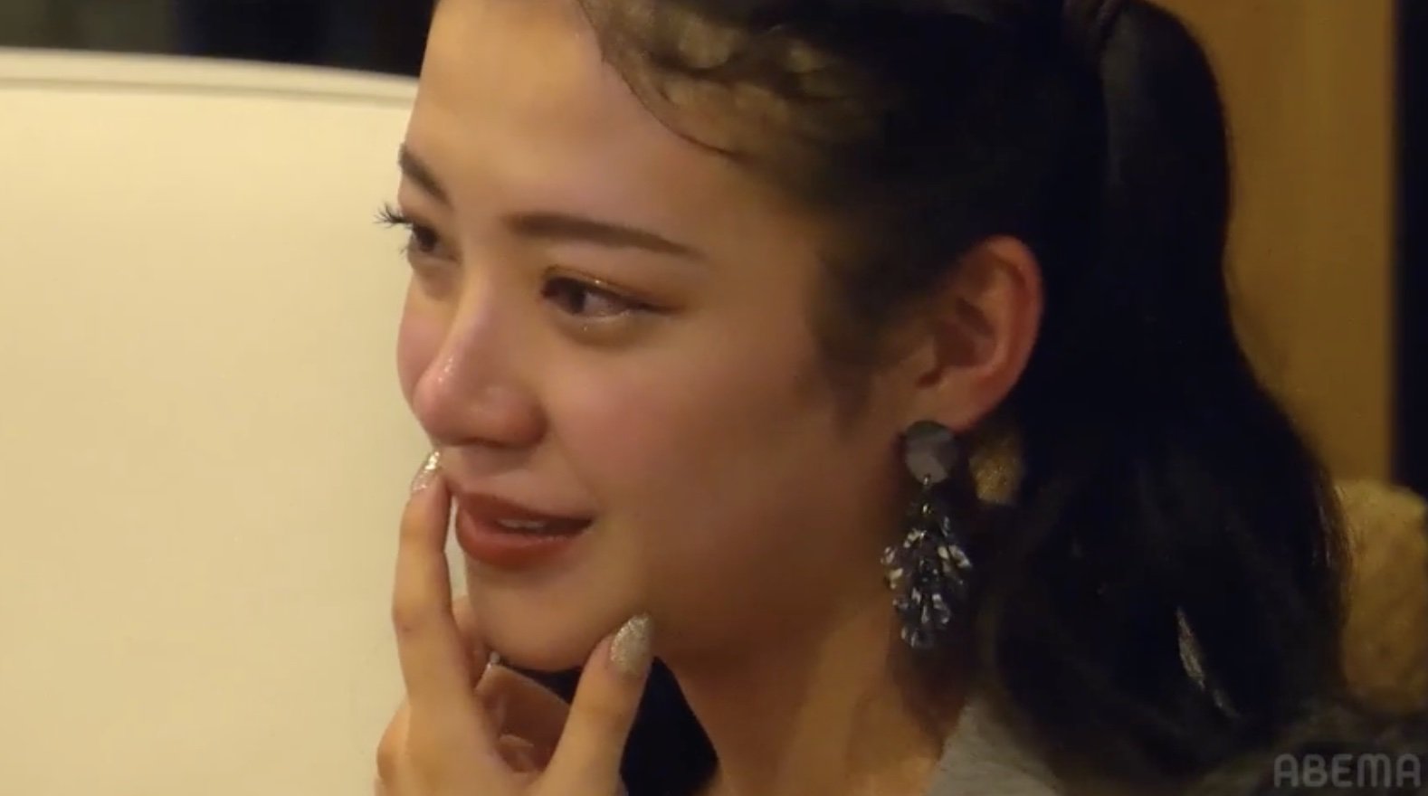 【写真・画像】指原莉乃絶賛の美女「結構好きになっちゃってる」涙のアピールに広告代理店マン悶絶 1枚目 | 恋愛 | ABEMA TIMES | アベマタイムズ