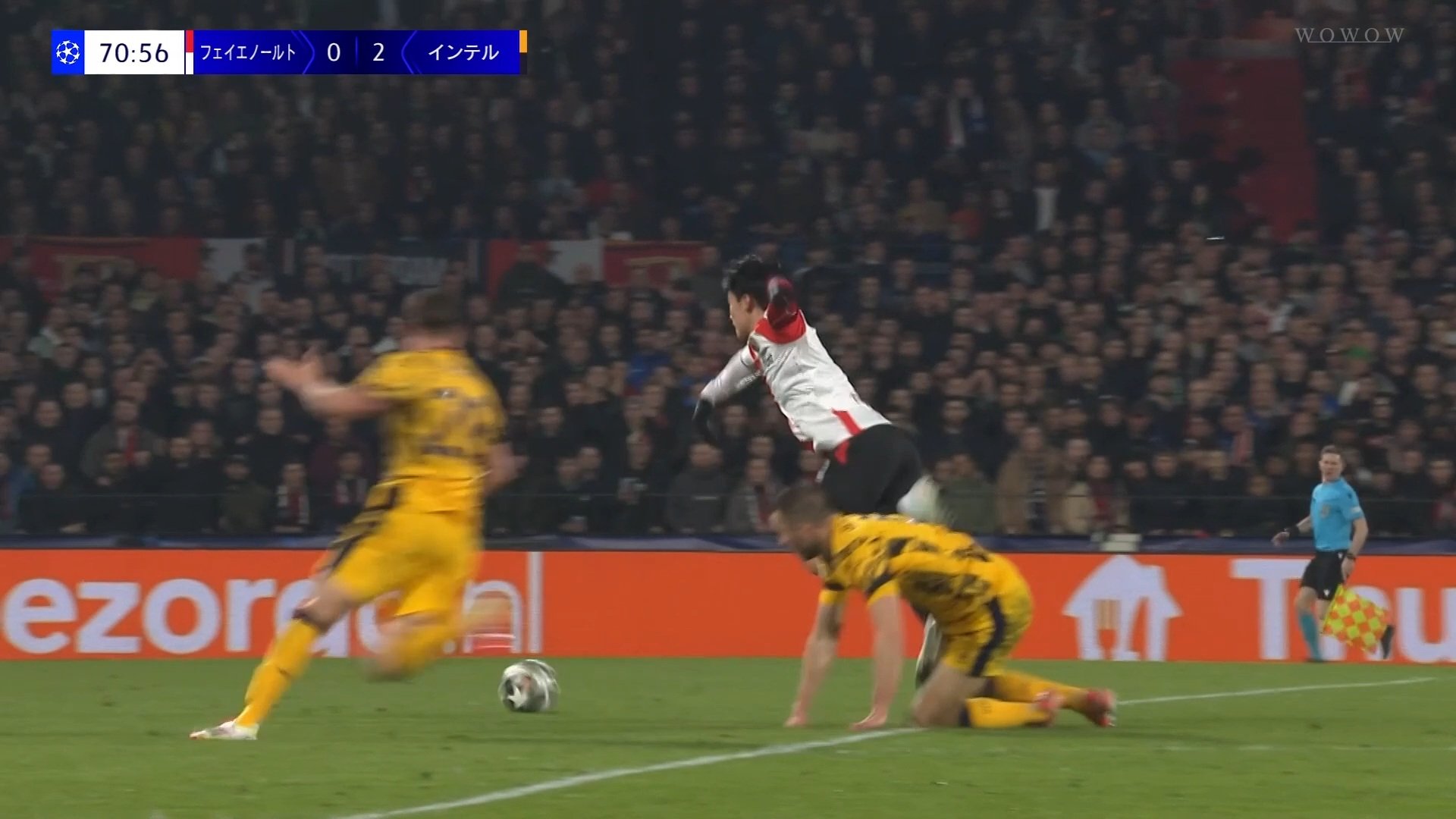 「PKだろ！」上田綺世がインテル相手に“PK獲得”未遂「ファウルなし？」「惜しすぎる」最前線への高速抜け出し→1対1を仕掛けてボックス内へ倒れた瞬間 | 海外サッカー | ABEMA ...