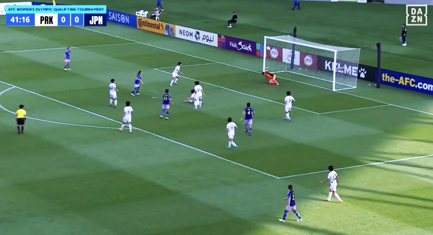 【写真・画像】「それ止めるか！」なでしこジャパンFWの決定的シュート、北朝鮮女子の“神ブロック”に泣く…左足を残したGKには「ファインセーブや」などファンも驚き 1枚目 | サッカー ...