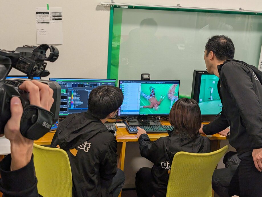 KDDIとABEMAが取り組む新しい映像体験プロジェクト─3Dで実現される新たなコンテンツ、広告、そしてリアル世界と融合する近未来とは | VISIONS（ビジョンズ）