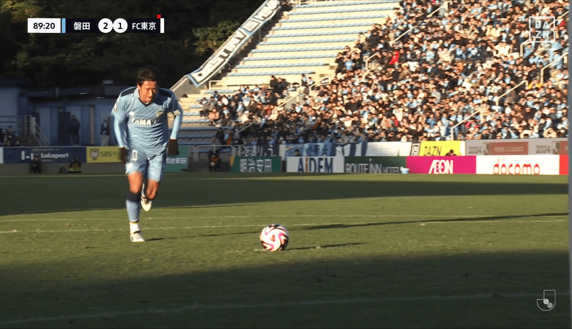 【写真・画像】嘘だろ！？“トリッキーすぎるPK”が「エグすぎて震える」引退発表のジュビロ10番がファンタジスタすぎた瞬間「伝説に残る一撃」 1枚目 | Jリーグニュース | ABEMA ...