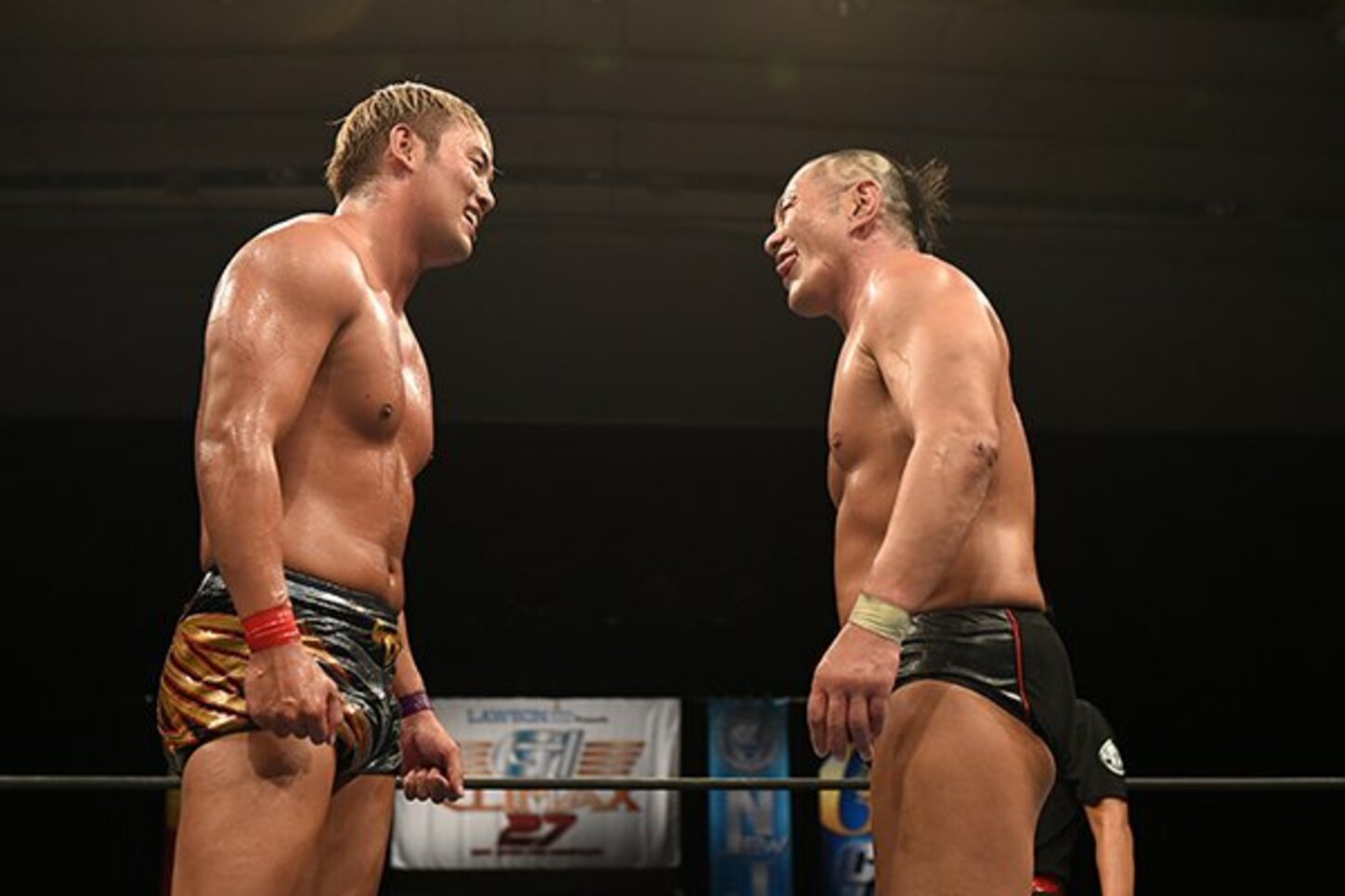 オカダvs鈴木みのる、壮絶な張り手合戦 IWGP、G1などタイトルを超越した凄さ | ニュース | ABEMA TIMES | アベマタイムズ