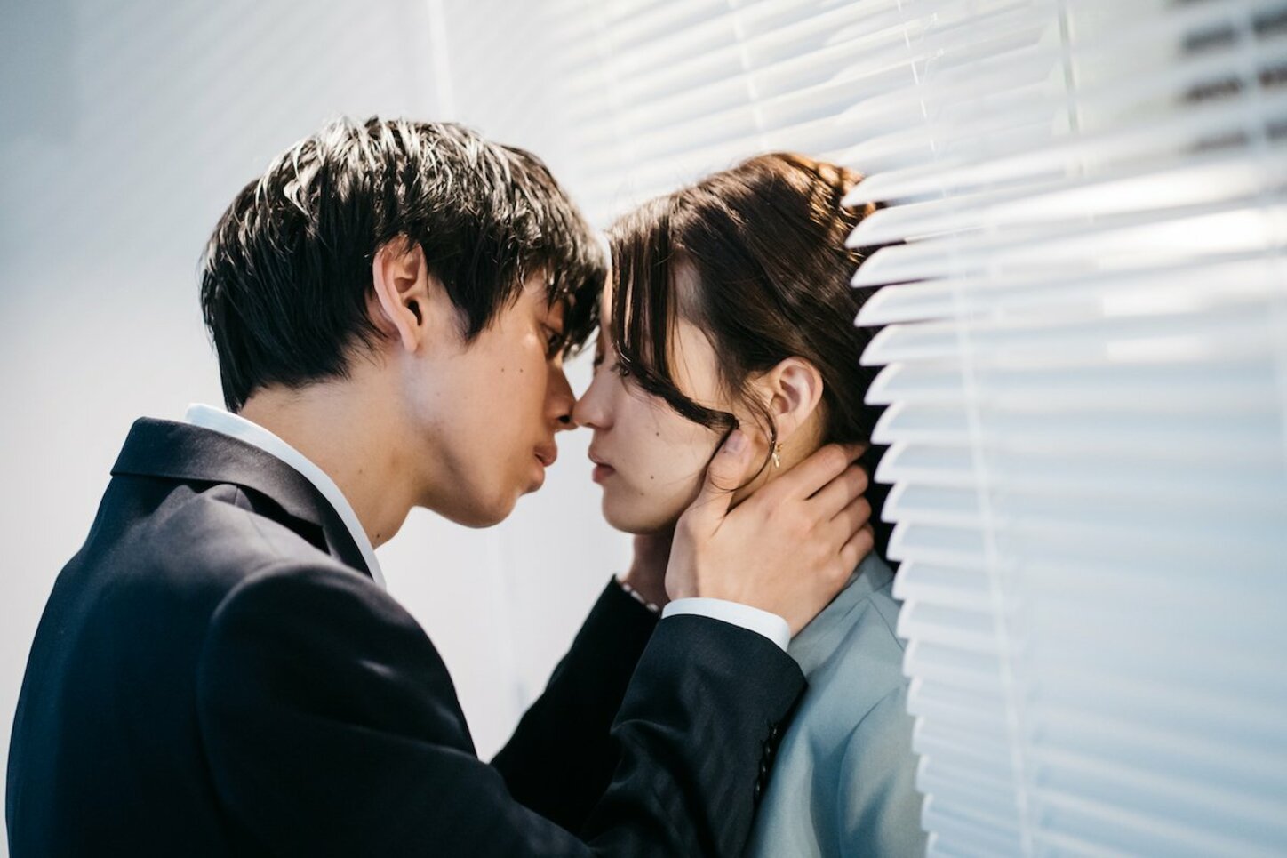 【写真・画像】自分とよりも激しいキス…好きな人のキスシーンに号泣 『ドラ恋～KISS or kiss～』act.5 1枚目 | ニュース | ABEMA TIMES | アベマタイムズ