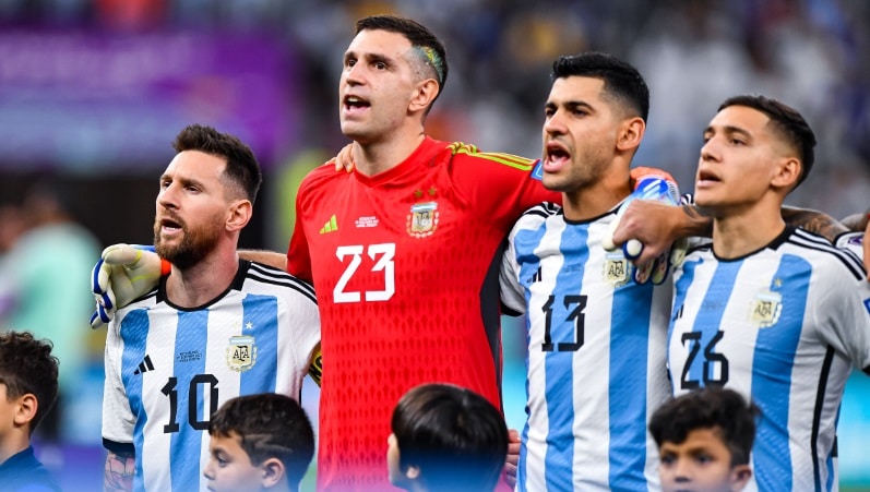 「真ん中だろ、アホ」 W杯アルゼンチンGK、PK失敗の若手を叱咤 | Qoly | FIFA ワールドカップ 2022 完全ガイド by ABEMA