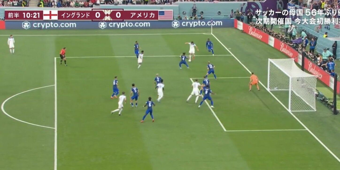 【写真・画像】「本当にDFかよ！」193cm巨漢DFマグワイア、まさかのドタバタドリブルで2人を置き去りにして話題に 1枚目 | サッカー | ABEMA TIMES | アベマタイムズ