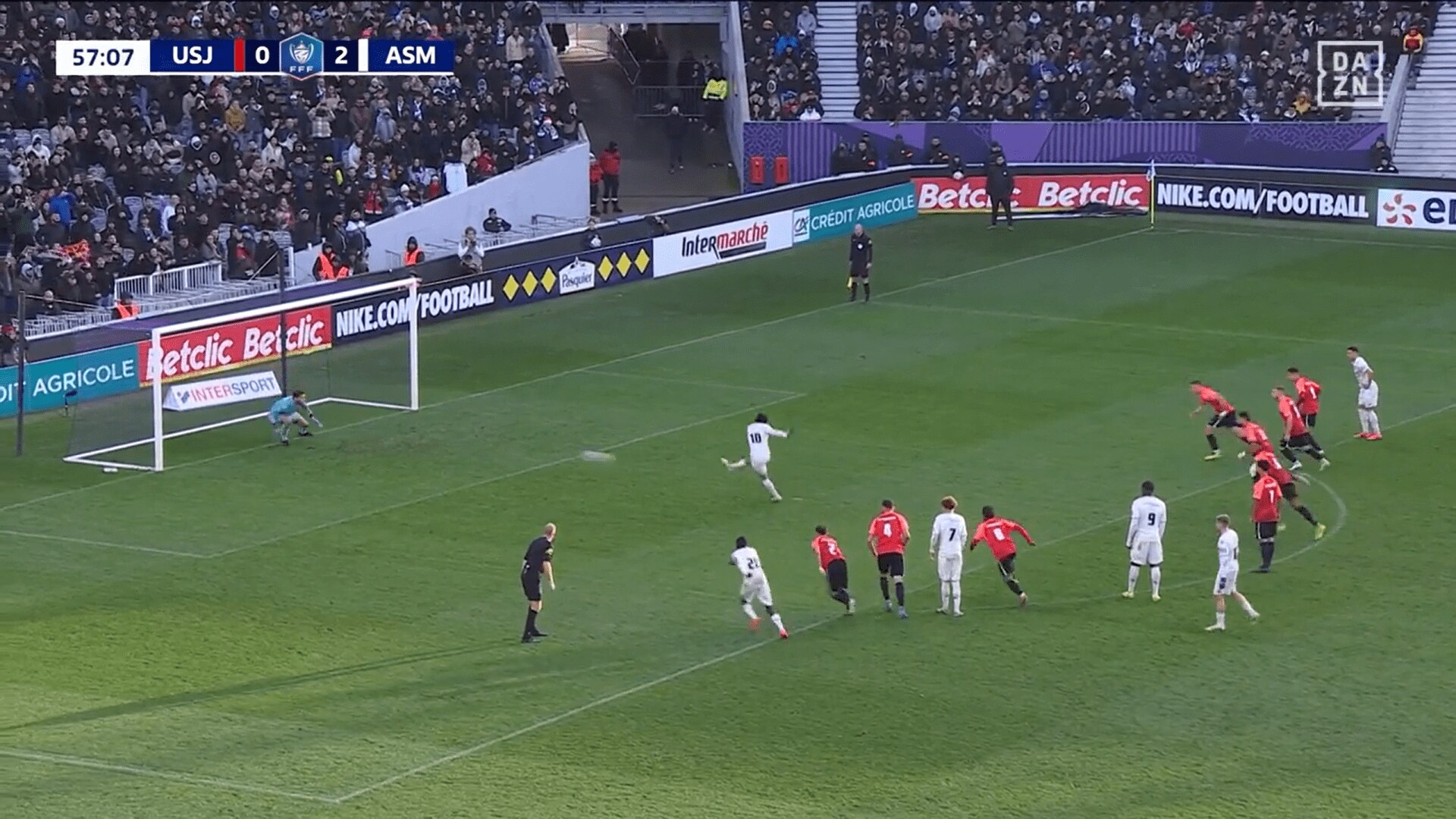 「なにしとんねん！」南野拓実、痛恨のPK失敗でまさかの2か月ノーゴール「完全に読まれてたな」「そんな気したわ」強烈シュートもガッチリ止められファン落胆 | 海外サッカー | ABEMA ...