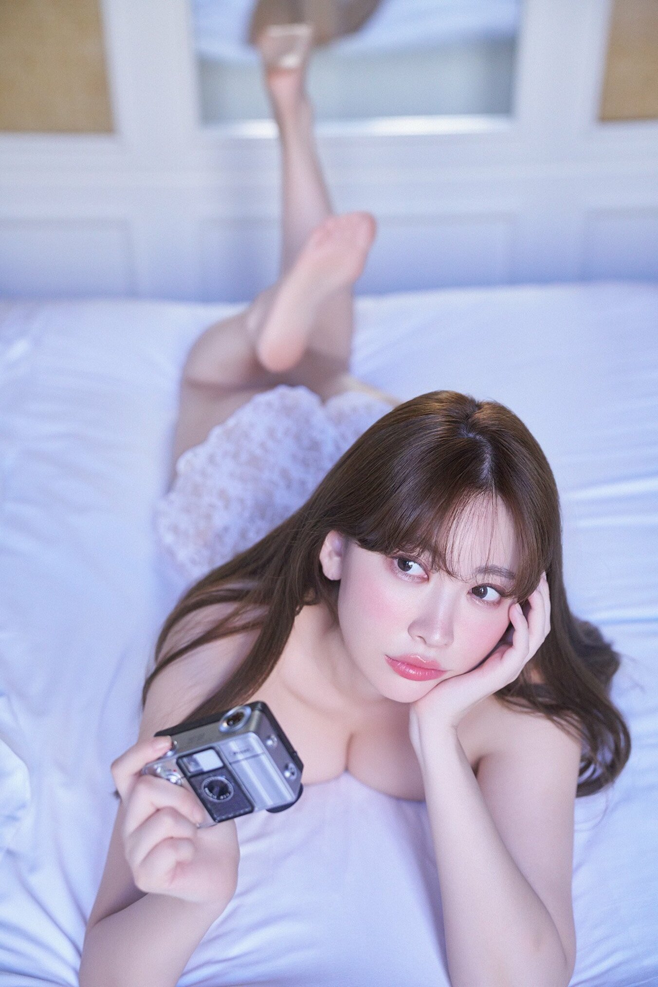 【写真・画像】小嶋陽菜が約10年ぶり写真集「ラスト（?!）です」 元祖マシュマロボディ健在 4枚目 | グラビア | ABEMA TIMES | アベマタイムズ