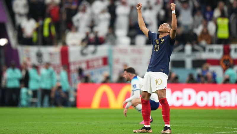 ケインがW杯で痛恨のPK失敗…その瞬間のエムバペが話題に | Qoly | FIFA ワールドカップ 2022 完全ガイド by ABEMA